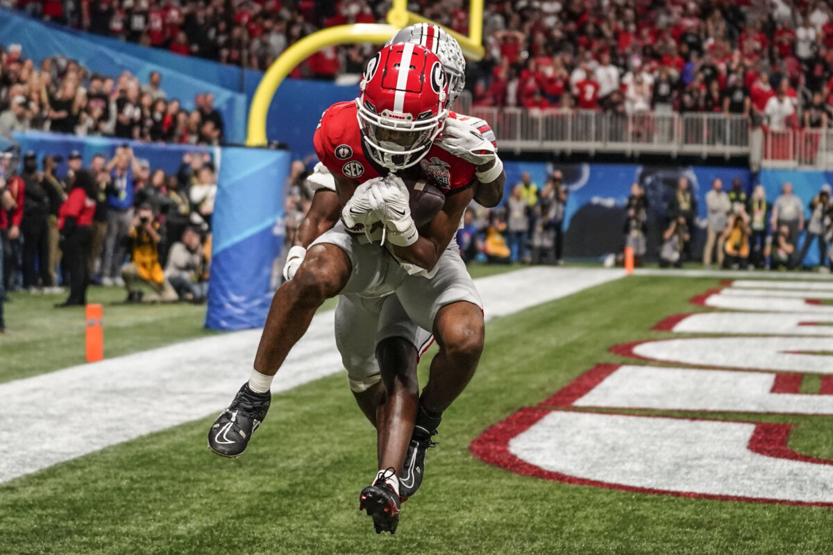 No 1 Georgia Rallies To Beat No 4 Ohio State 42 41 In Semi Metro Us